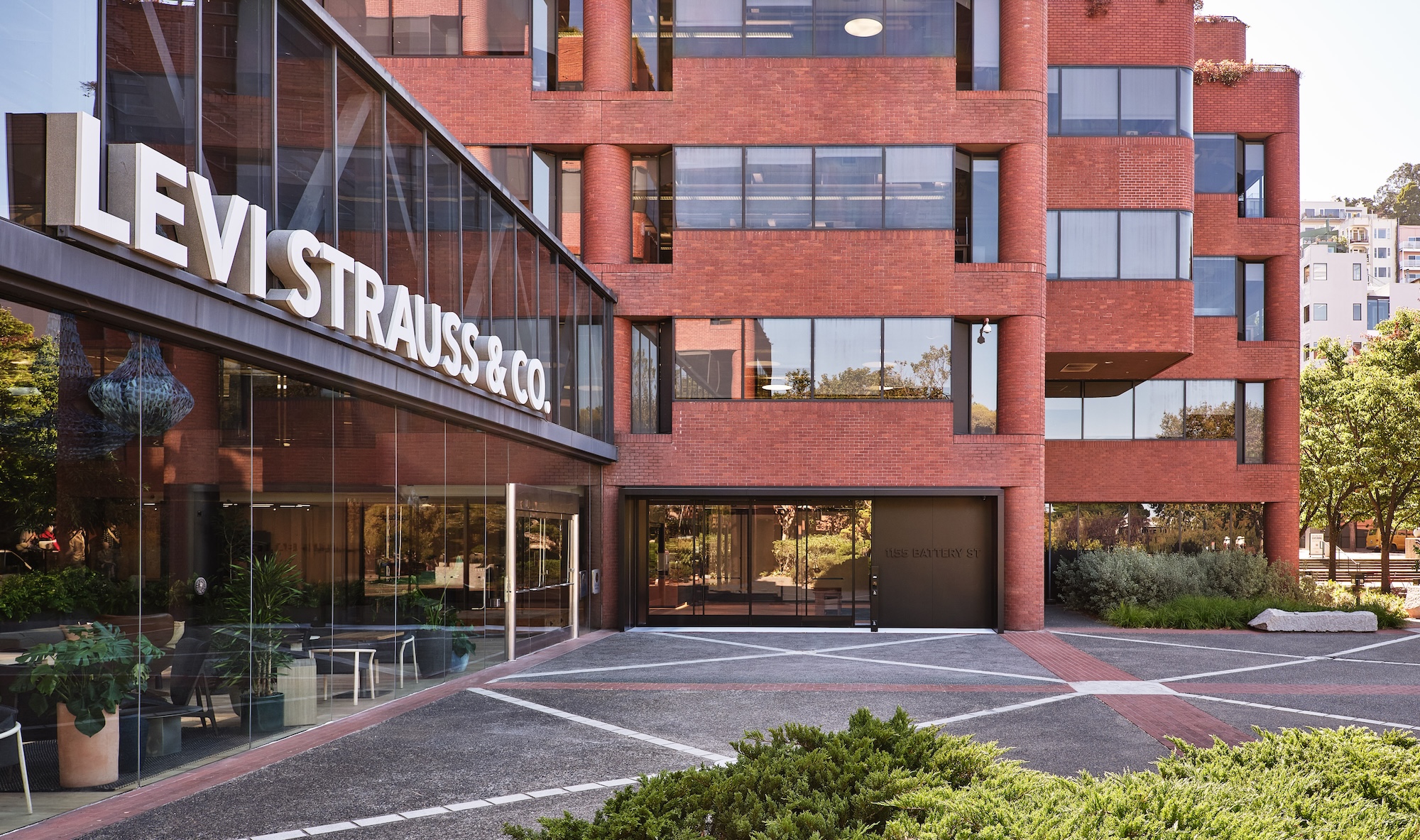 Levi's Bets Big on San Francisco With a Headquarters Redesign That ...